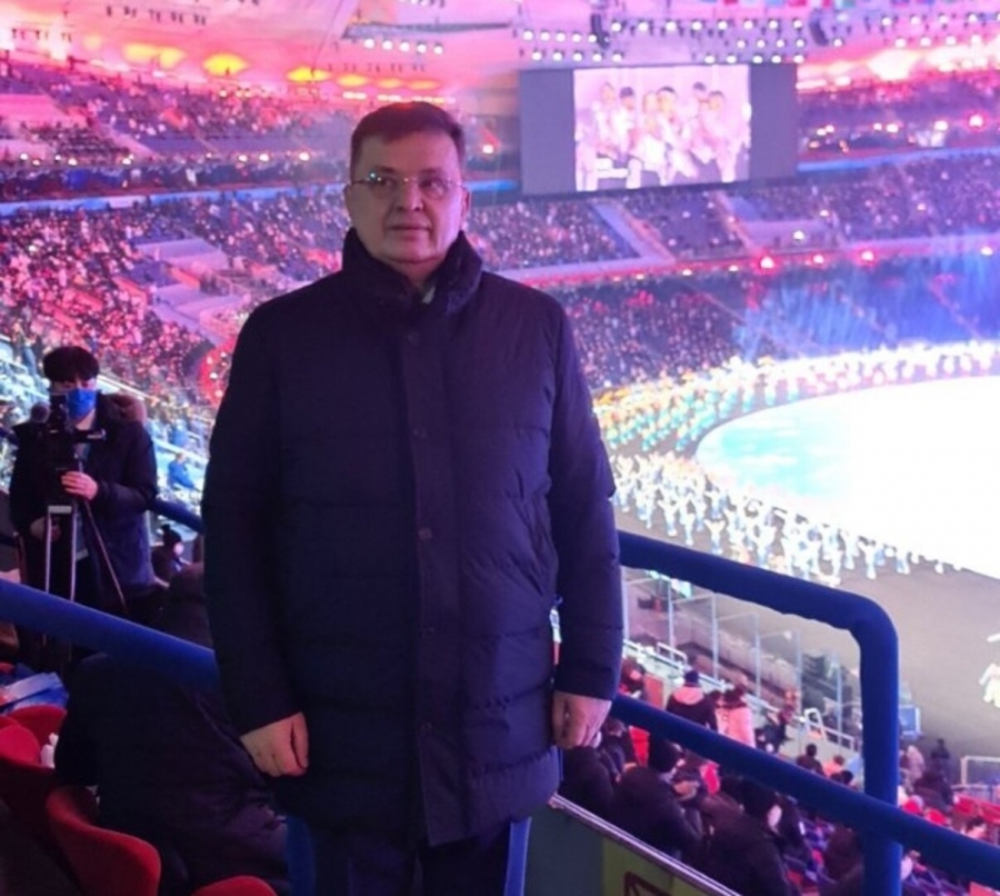 DOK JE DRŽAVA U BLOKADI: Premijer Zoran Tegeltija pohvalio se slikama iz Kine | Slobodna Bosna