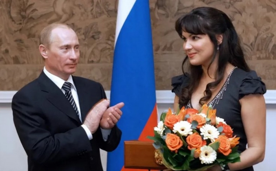 VJERNA MU DO KRAJA: Rusku muzičku divu godinama povezuju s Putinom ...