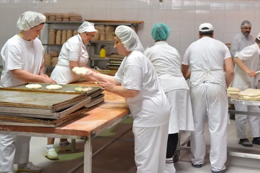 JEDAN OD NAJVEĆIH PROIZVOĐAČA HRANE U BiH: Kompanija iz Sarajeva proslavlja 40 uspješnih godina ...