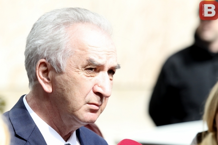 ŠAROVIĆ U JEFTINOJ KAMPANJI: 'Mi razumijemo sve brige njih i njihovih ...