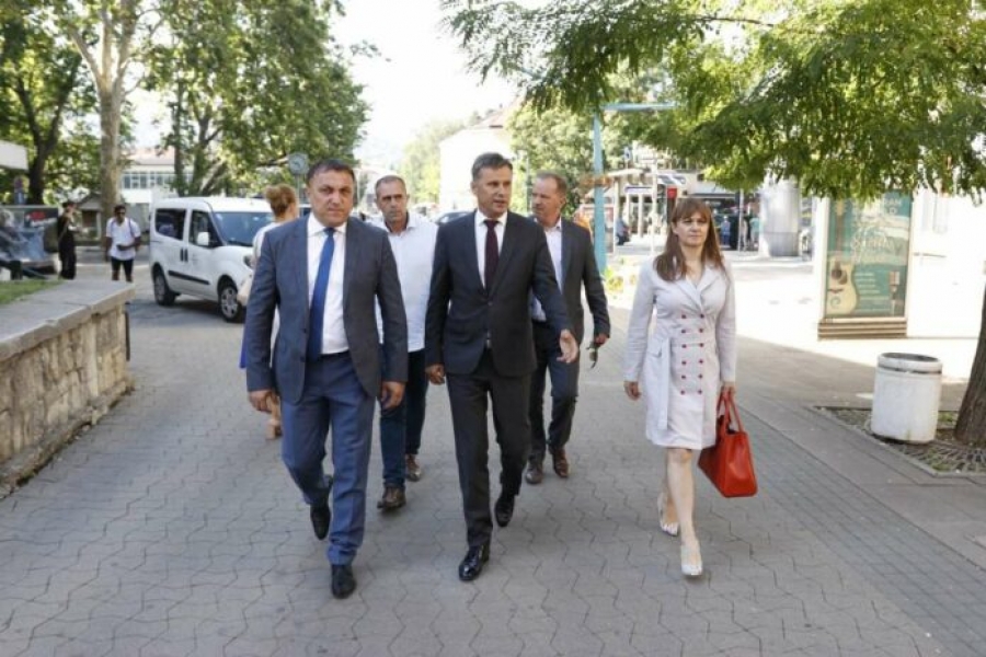 FADIL NOVALIĆ U KRAJINI: 'Nastavljamo ulagati u Bihać, osigurano oko ...