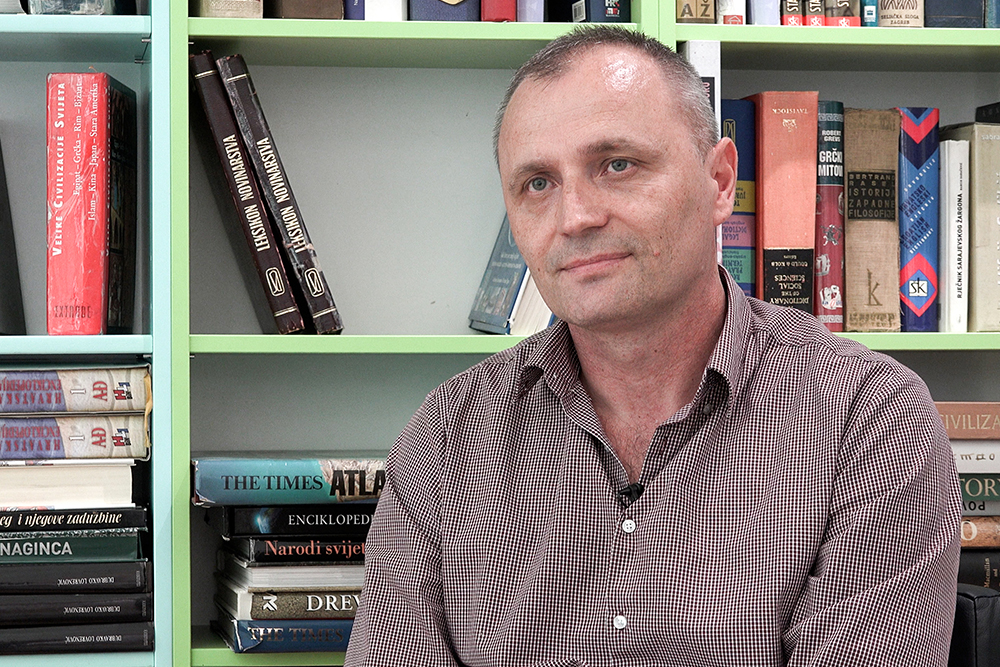 POSAO JE DOBAR, A PARA IZNIMNO LAKA: Mandat nerada političara skupo ...