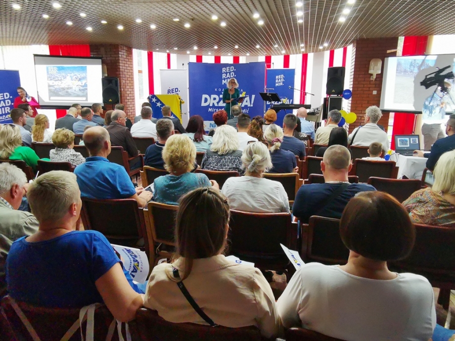 KOALICIJA ZA DRŽAVU I HADŽIKADIĆ NASTAVILI KAMPANJU U ZENICI: Drugog ...