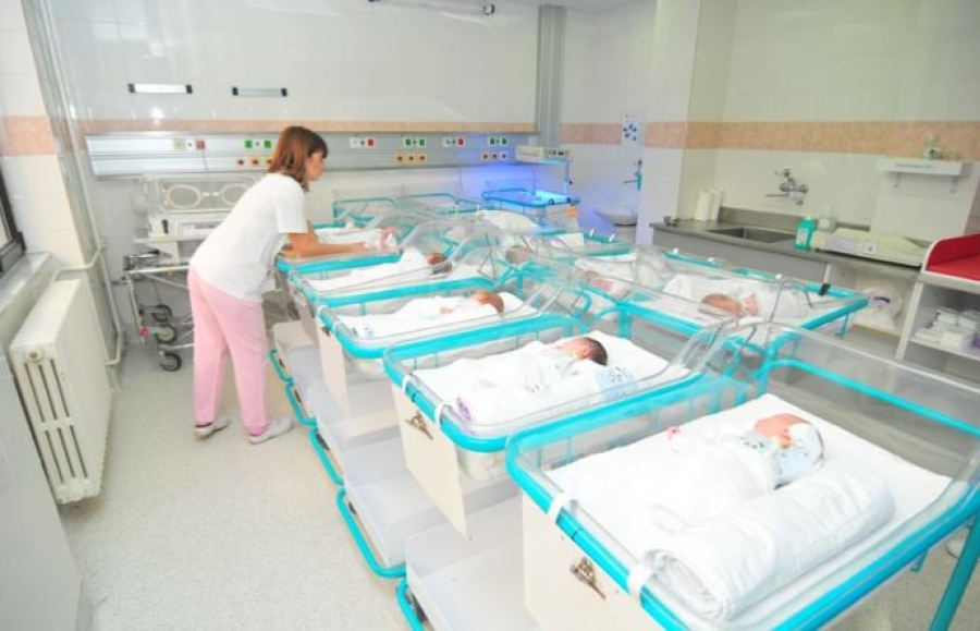 HITNOM OPERACIJOM SPAŠENA NA KCUS-u: Potresna ispovijest oca bebe ...