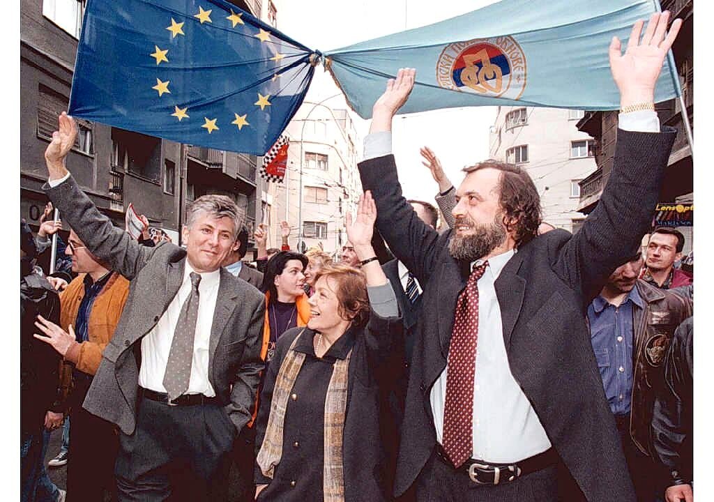 VUK DRAŠKOVIĆ: 'Srbija gotovo da nema nade. Sve se preokrenulo u ...