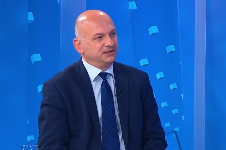 PROFESOR DEJAN JOVIĆ ANALIZIRA: 'Srbija se kloni direktnog udara na ...