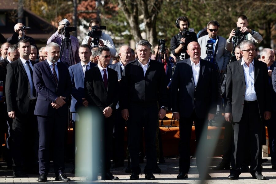 NEDUGO PO MILANOVIĆEVOJ POSJETI: Kod Kupresa oštećen spomenik poginulim ...