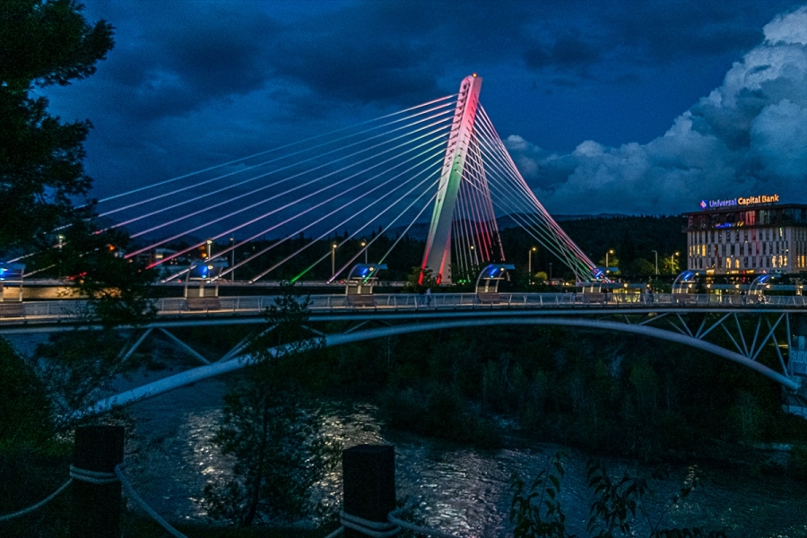 NOVI PROTEST U CRNOJ GORI: Potrebni žurni izvanredni parlamentarni ...