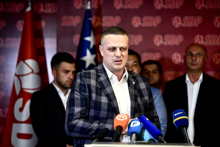 VOJIN MIJATOVIĆ SE OGLASIO NAKON ŠTO JE NSRS OPET STAVILA NA DNEVNI RED ... VOJIN MIJATOVIĆ SE OGLASIO NAKON ŠTO JE NSRS OPET STAVILA NA DNEVNI RED ...