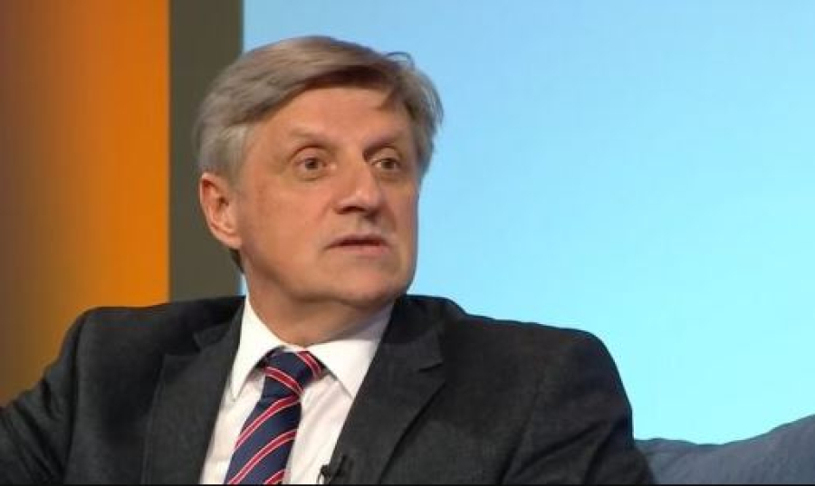 'NEĆE DOĆI DO RECESIJE'; SENAD SOFTIĆ PORUČUJE: 'Moguć je porast ...