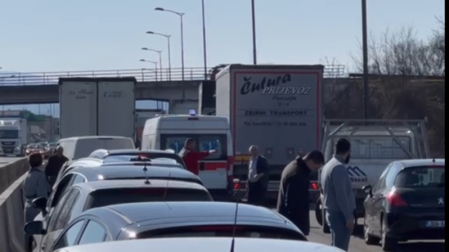 STRAVA KOD LAKTAŠA: U saobraćajnoj nesreći poginule dvije osobe | Slobodna Bosna