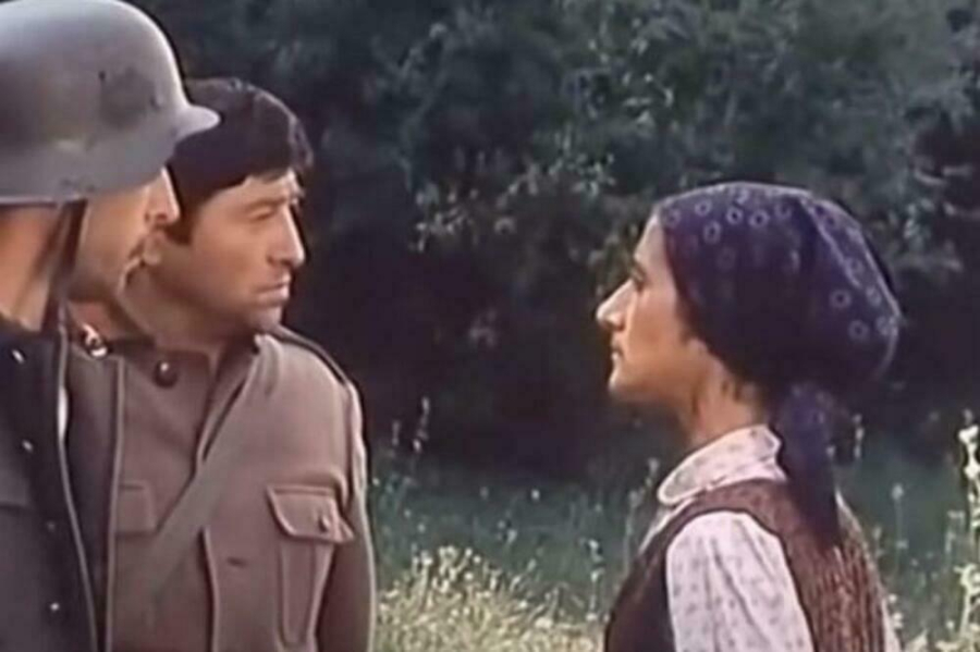 PAMTIMO JE IZ TV SERIJE 'PRIČE IZ FABRIKE' I FILMA 'MIRIS DUNJA': Glumica iz Mostara danas živi ...