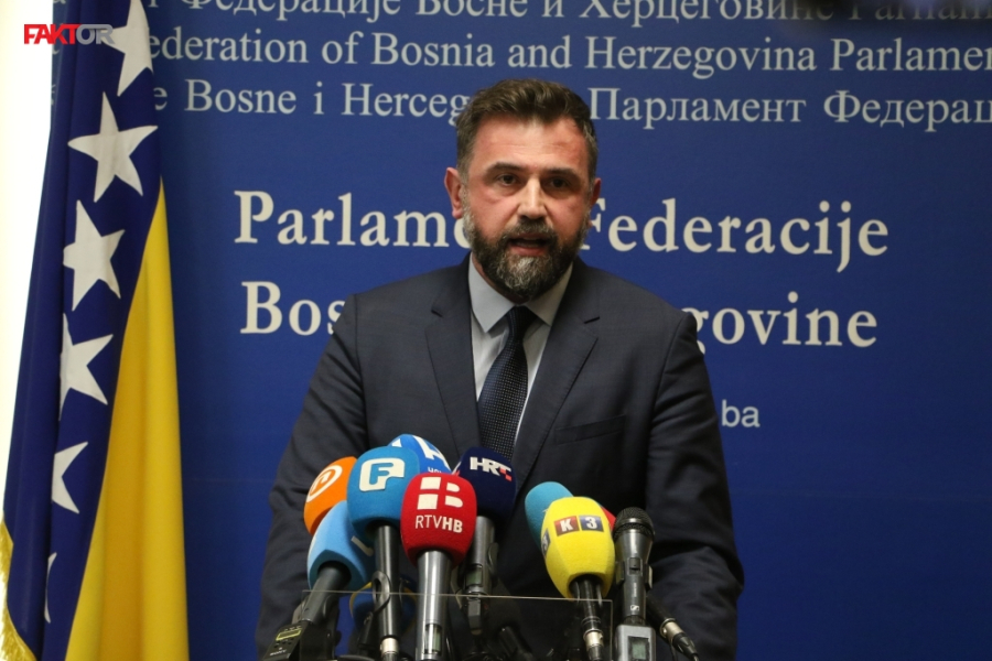 'SAMO SE KUPUJE VRIJEME': Zastupnik Demokratske fronte o sjednici ...