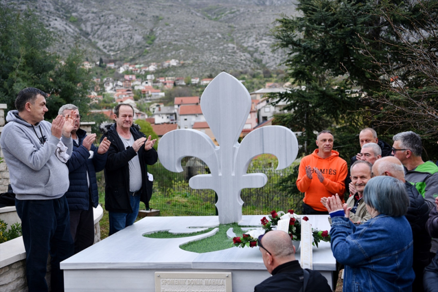 NASELJE DONJA MAHALA: U Mostaru otkriven spomenik poginulim i nestalim ...