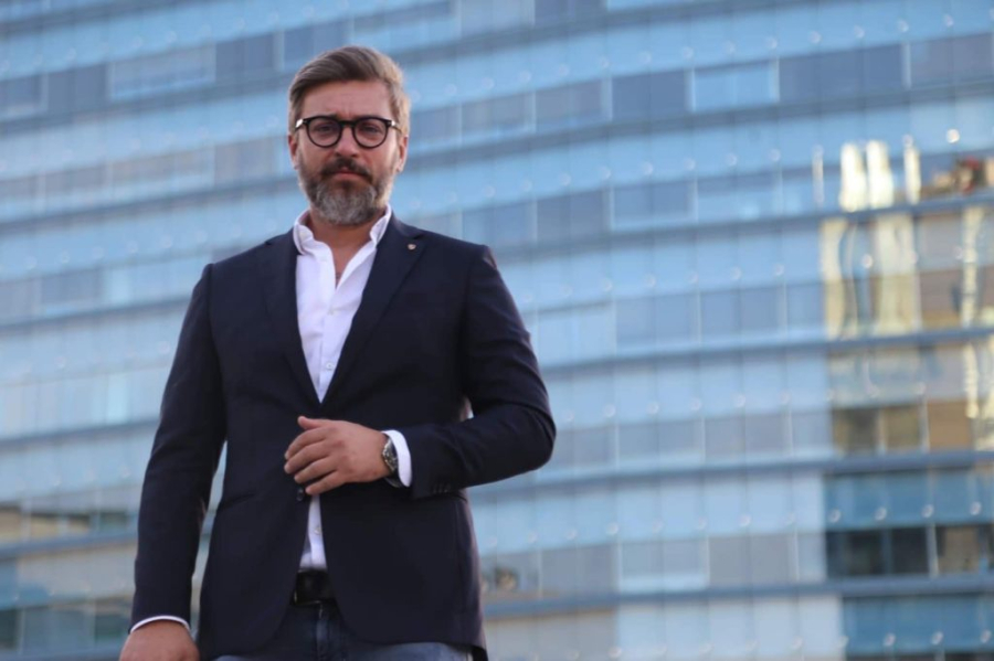 NAKON JUČERAŠNJEG HAPŠENJA: Vijećnik iz Novog Grada Elvis Hodžić pušten ...