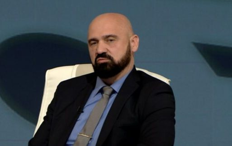 RAMO ISAK OTKRIVA: 'Arnel je razgovarao sa Konakovićem 10 dana prije ...