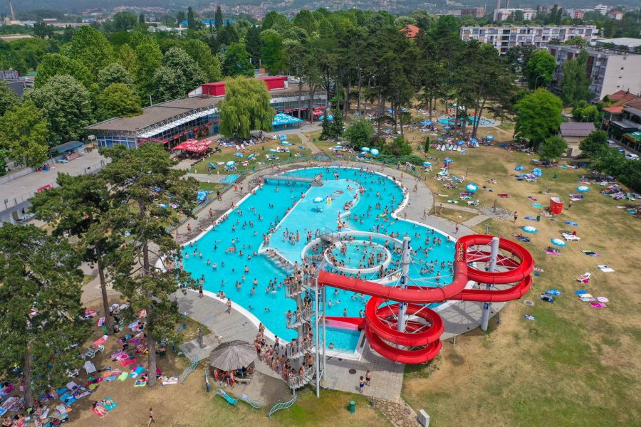 VIŠEMILIONSKA DUGOVANJA: SNSD i Stanivuković atraktivno zemljište ...