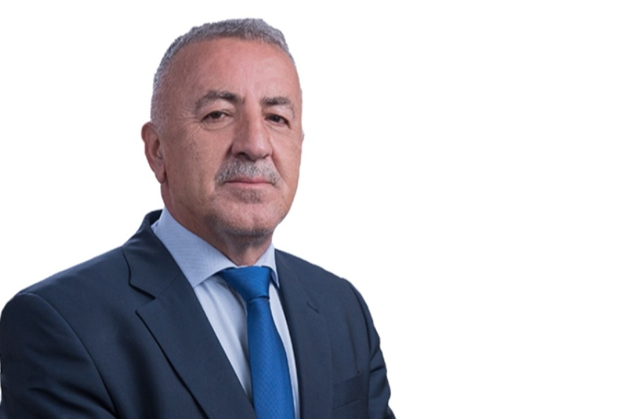 NEPOTIZAM U NAJGOREM OBLIKU: Načelnik u opštini uhljebio svoju i ženinu ...