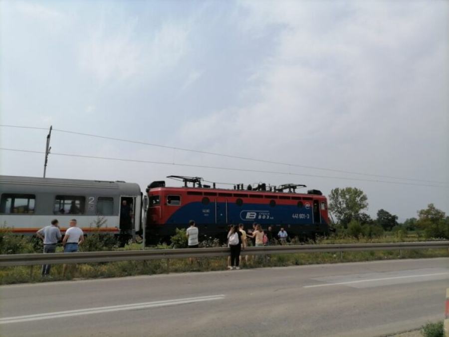JEDNA OSOBA POGINULA: Brzi voz za Bar udario u kamion kod Valjeva ...