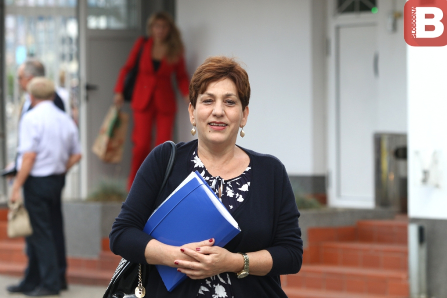 PONOVO SE OGLASILA ALMA ČOLO: 'Žao mi je, ali to je nezakonito!' | Slobodna Bosna