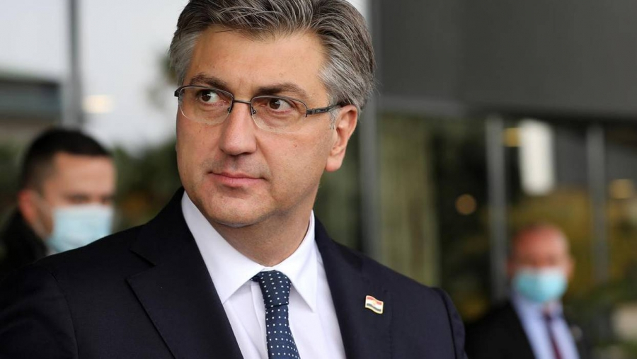 BURNO U SABORU, PLENKOVIĆ PORUČIO GRBINU: 'Vi ste premijerski kandidat ... BURNO U SABORU, PLENKOVIĆ PORUČIO GRBINU: 'Vi ste premijerski kandidat ...