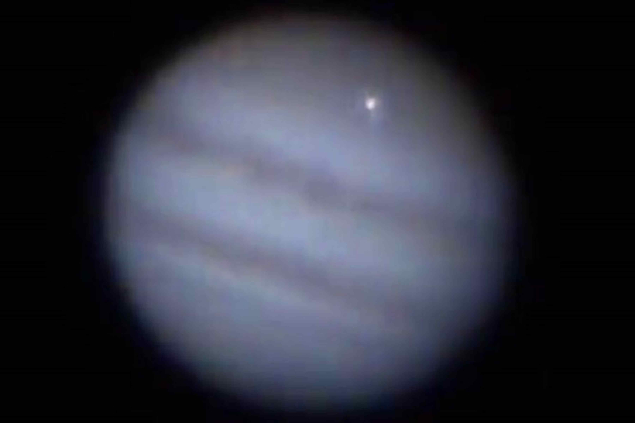 NEVJEROVATAN SNIMAK: Pogledajte jaku eksploziju na Jupiteru (VIDEO ... NEVJEROVATAN SNIMAK: Pogledajte jaku eksploziju na Jupiteru (VIDEO ...