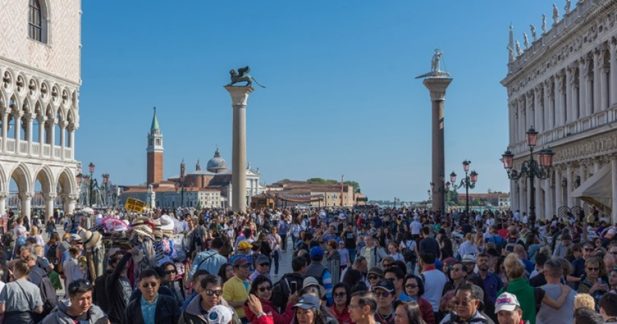 CILJ JE PRONAĆI RAVNOTEŽU: Venecija će na proljeće turistima ...