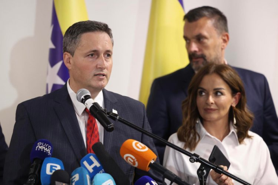 REAKCIJA IZ BEĆIROVIĆEVOG KABINETA: Nikakve aktivnosti antidejtonski ...