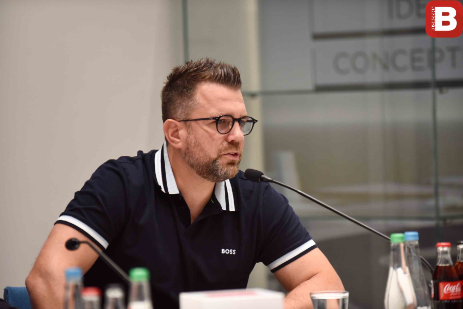 ZVJEZDAN MISIMOVIĆ O PRVOJ ZASTAVI SUVERENE RBiH: 'Ljiljan je bosanski ...