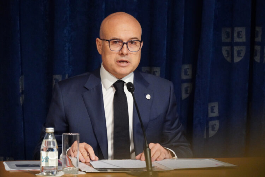 MINISTAR ODBRANE SRBIJE MILOŠ VUČEVIĆ OTKRIO: 'Šest država htjelo da ...
