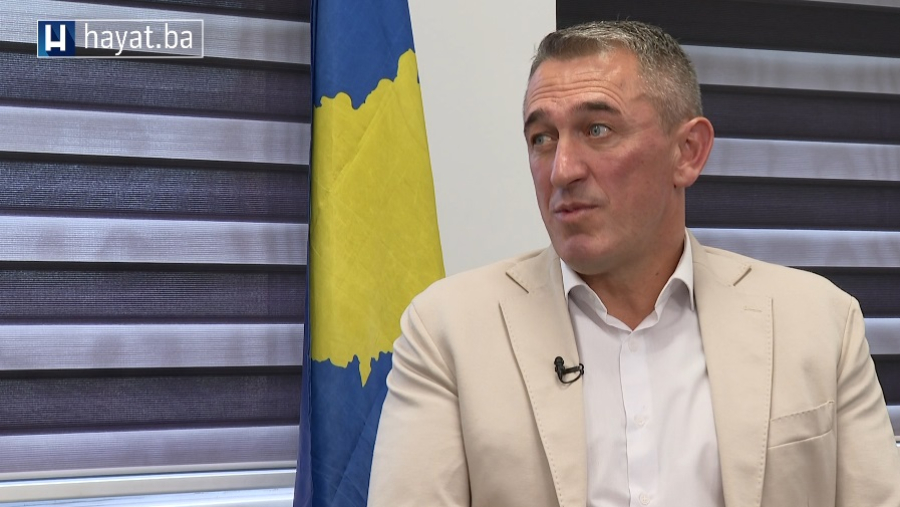 NENAD RAŠIĆ, JEDINI SRPSKI MINISTAR U VLADI KOSOVA: 'Sramota me što je ...