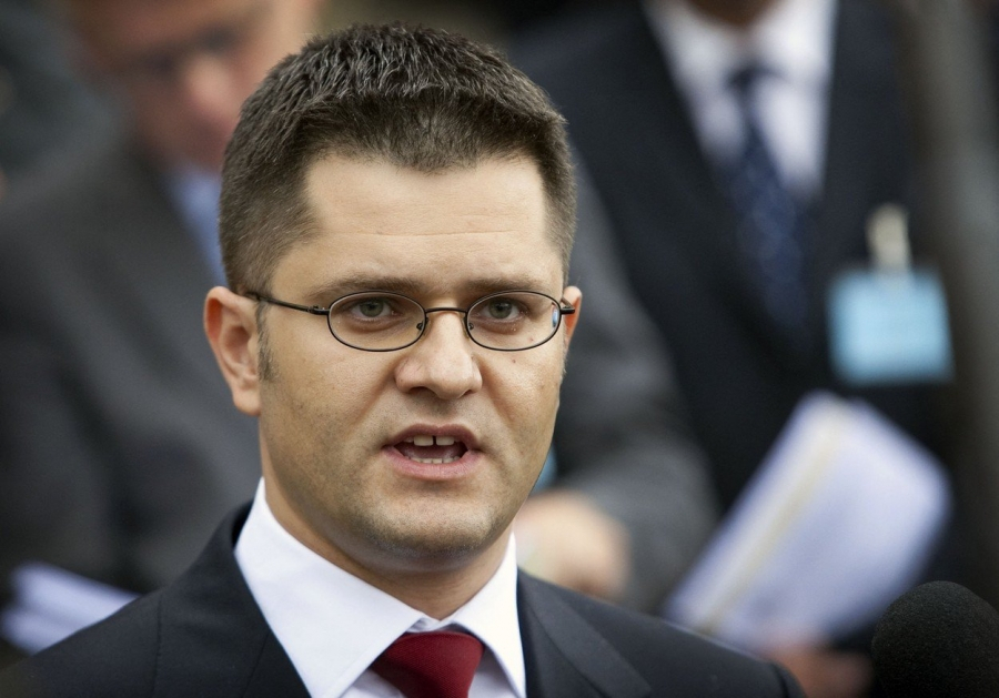 VUK JEREMIĆ UZBURKAO DUHOVE: 'Izgledi da Srbija postane punopravna ...