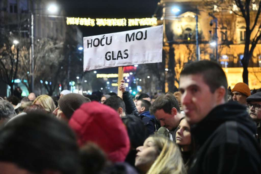 DRAMA U SRBIJI: Nove masovne demonstracije u Beogradu, stižu studenti ...