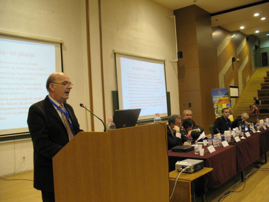 TUŽNA VIJEST IZ SARAJEVA: Preminuo univerzitetski profesor pedagogije ...