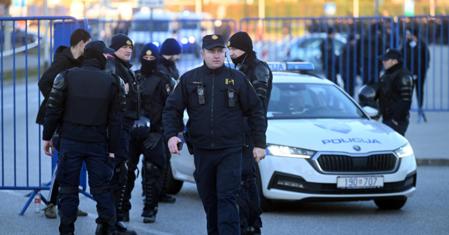 INCIDENT U SPLITU: Trojica političara napadnuti nakon derbija Dinama i ... INCIDENT U SPLITU: Trojica političara napadnuti nakon derbija Dinama i ...