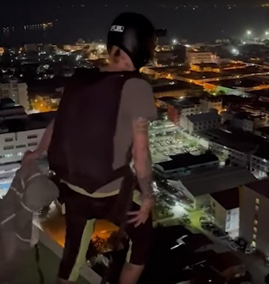 UZNEMIRUJUĆI SNIMAK: 60 sekundi horora na 29. spratu luksuznog nebodera, htio je skočiti ...