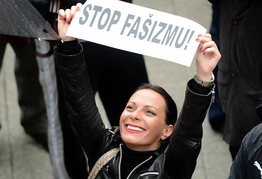 PSOVKE, ŠOVINISTIČKE UVREDE: Novinarka iz Novog Sada pročitala ...