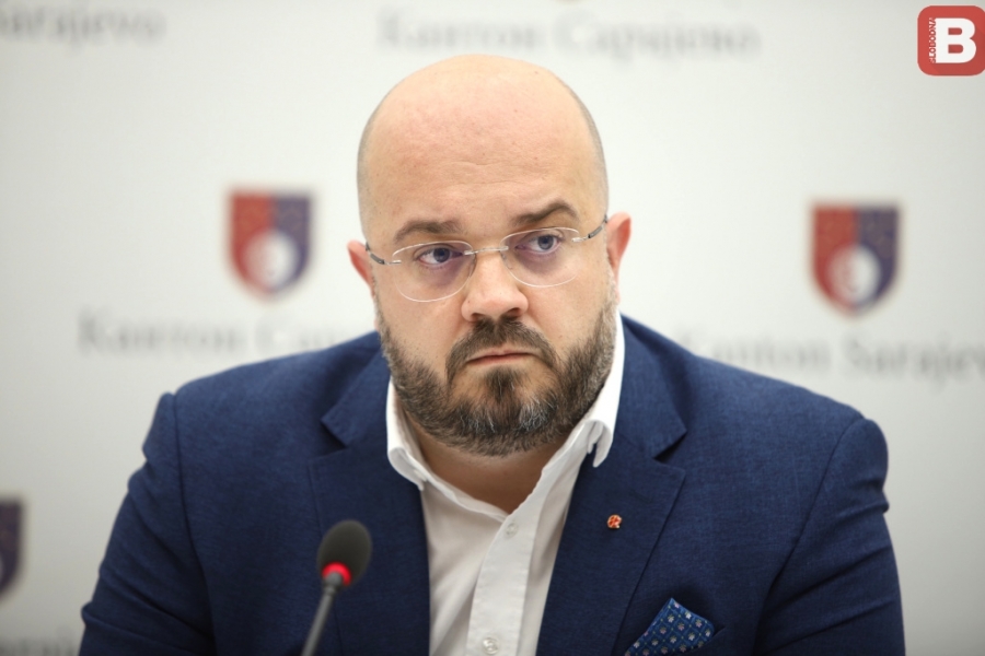 'OD NABAVKE HELIKOPTERA DO ODLASKA U DUBAI': Zastupnica DF-a u ...