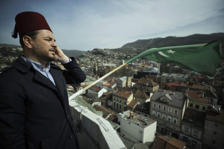 PRIČA O BEGOVOJ DŽAMIJI: Učenje ezana sa munare jedne od najljepših ...