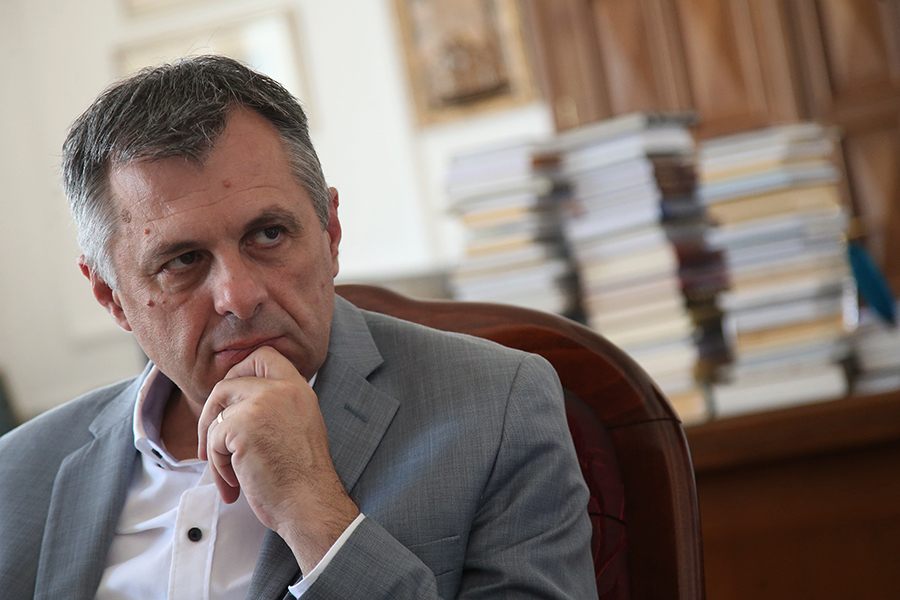 IGOR RADOJIČIĆ I ZVANIČNO KREĆE 'SVOJIM PUTEM': Njegova politička ...
