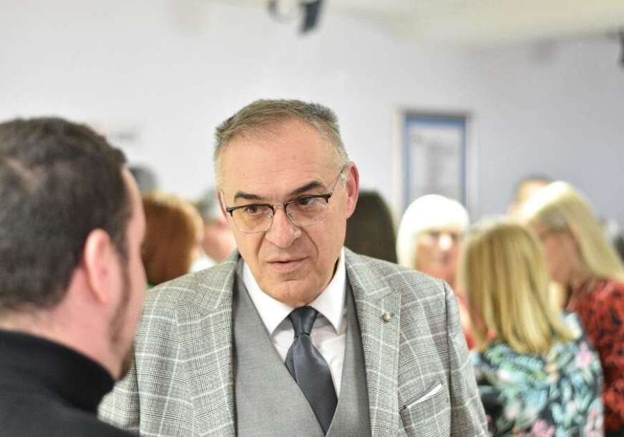 DA LI ĆE SE UGASITI STRANKA KOJU JE OSNOVAO RATNI ZLOČINAC RADOVAN ...