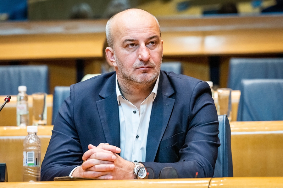 ZASTUPNIK ISCRPLJUJUĆI DOSADNE NAŠE STRANKE PROGNOZIRA: 'Bit će problem ...