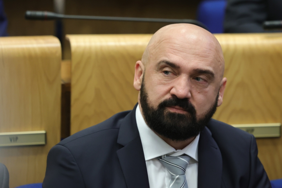 ŠEHIDSKI RASTANAK: Ramo Isak poručio da bi mu 'bilo drago da pogine za ...