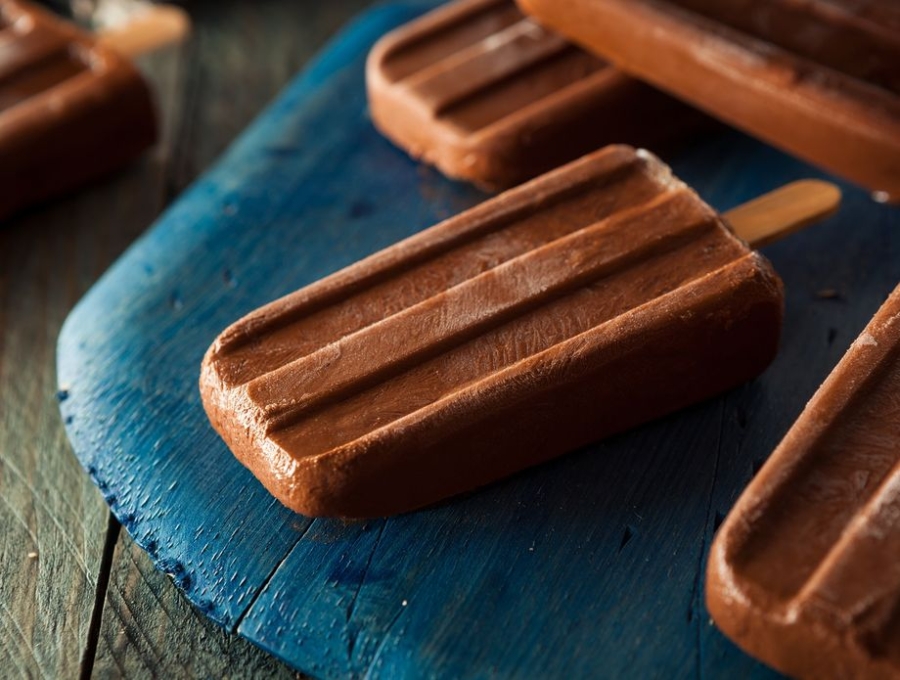 NAPRAVITE SLADOLED NA ŠTAPIĆU OD SAMO DVA SASTOJKA: U suštini, najveći ...