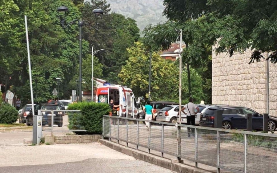 DRAMA U CRNOJ GORI: Eksplozija ispred ulaza u sportski centar, ima mrtvih, sve policijske snage ...