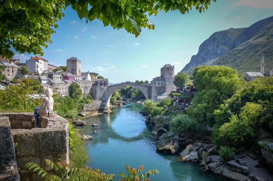 BRITANCI OČARANI MOSTAROM: Skriveni dragulj u kojem je ljeto dobro - a ...