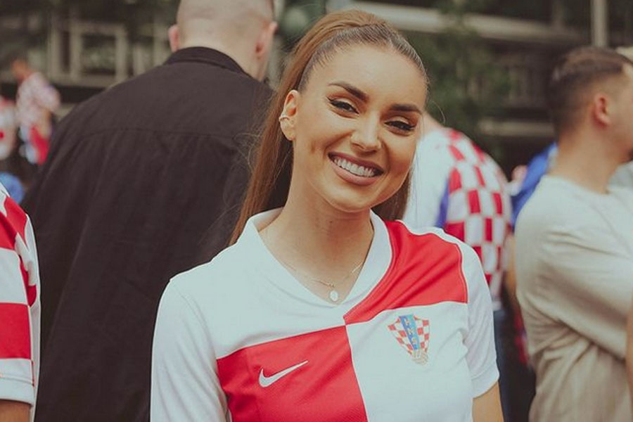 PJEVAČICA IZ ŠIROKOG BRIJEGA NA METI KRITIKA: 'Kako nikada ne ...
