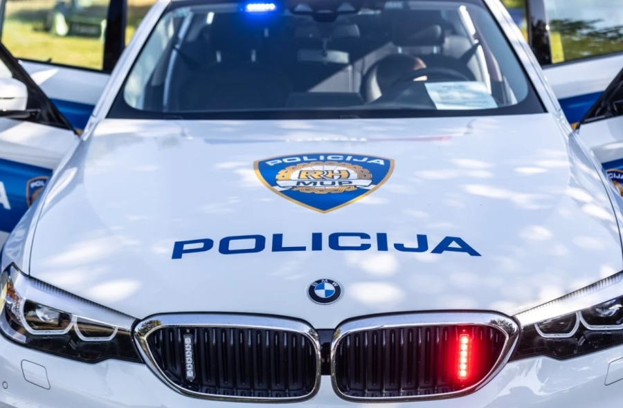 BRZA AKCIJA HRVATSKE POLICIJE: Priveden 62-godišnji Švicarac, mini ...