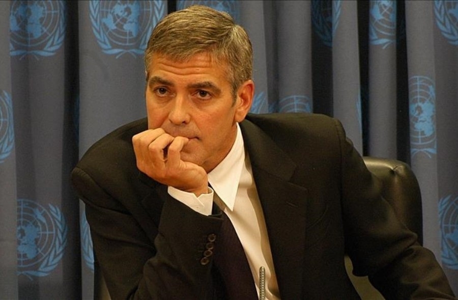 'MOŽEMO GURATI GLAVE U PIJESAK': Glumac George Clooney pozvao demokrate ...