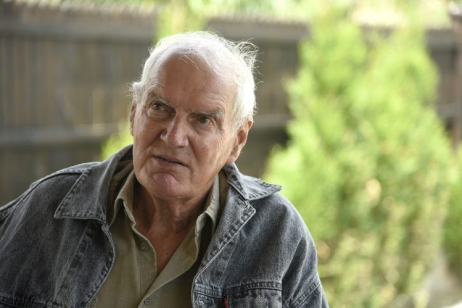 NASMIJAVAO NAS JE GODINAMA: Preminuo proslavljeni scenarista Siniša ...